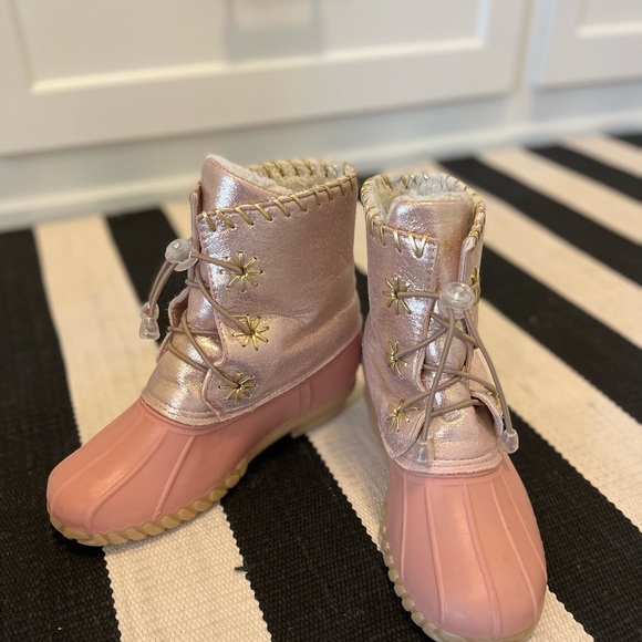 Olivia Miller | Shoes | Olivia Miller Girls Duck Boots | Poshmark